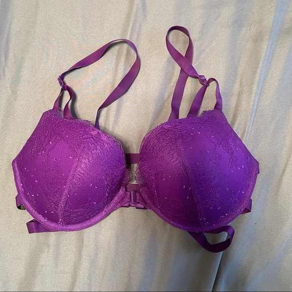 Victoria's Secret | Intimates & Sleepwear | Front Clasp Padded Bra ...